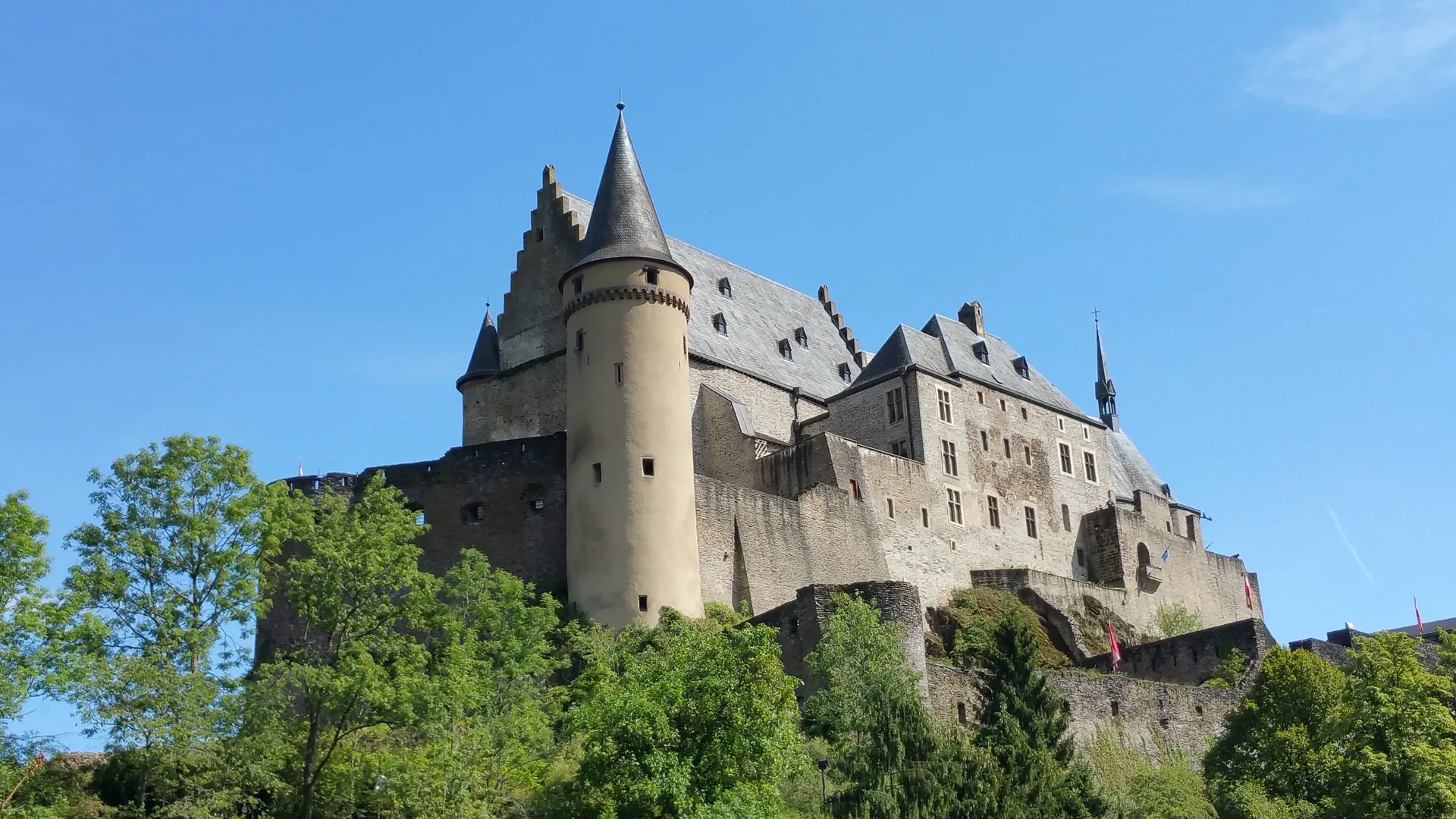 Resor till Luxemburg - Norwegian Holidays: Låga priser på flyg och ...